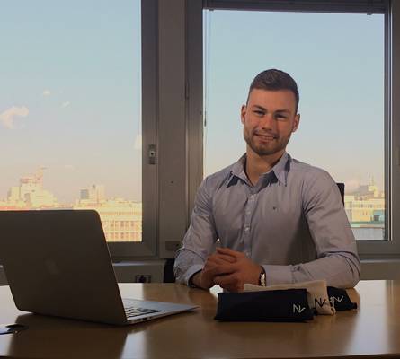 Ime dneva: Nik Vene, NV-holders