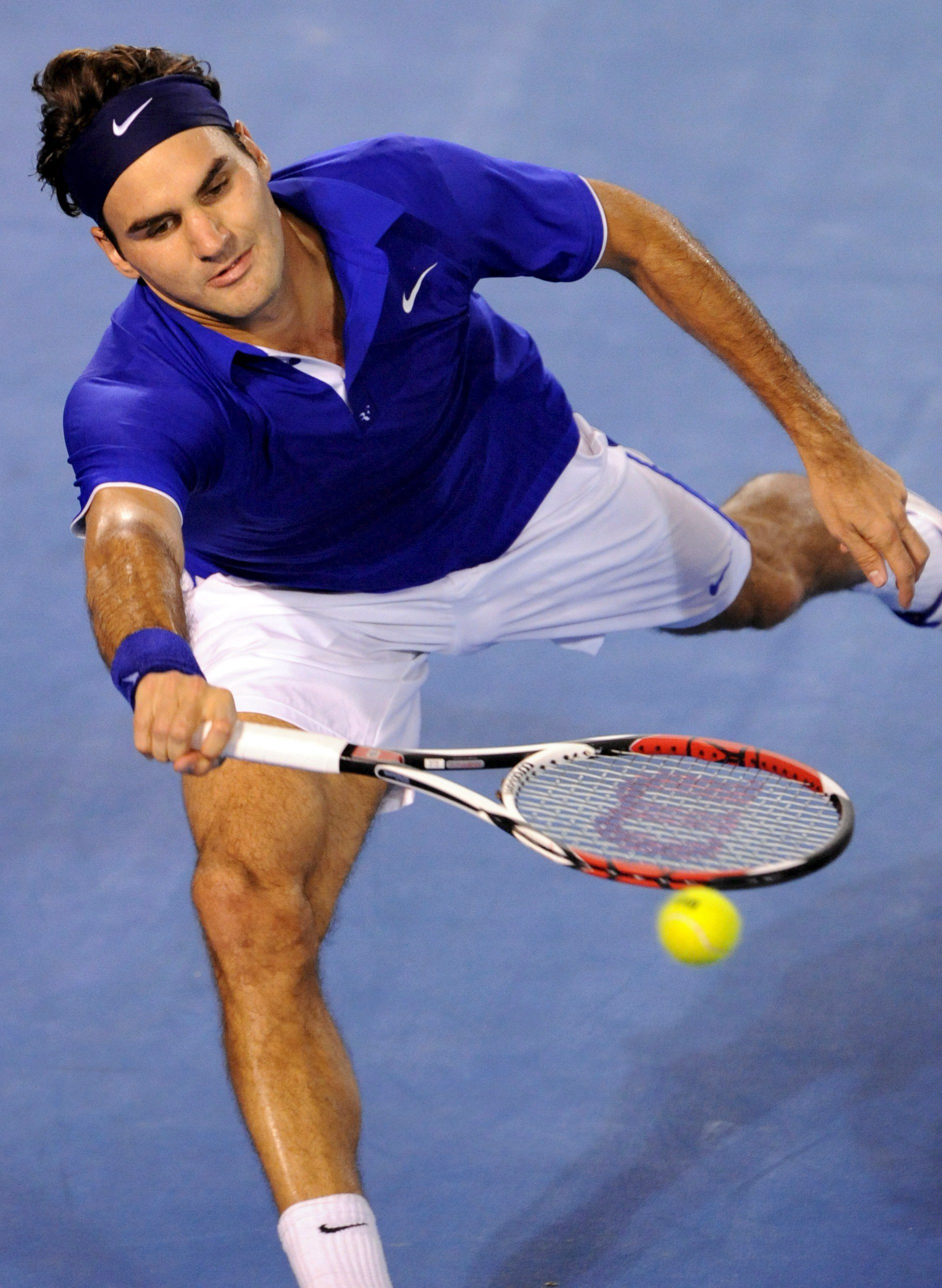 Federer še vedno brez trenerja