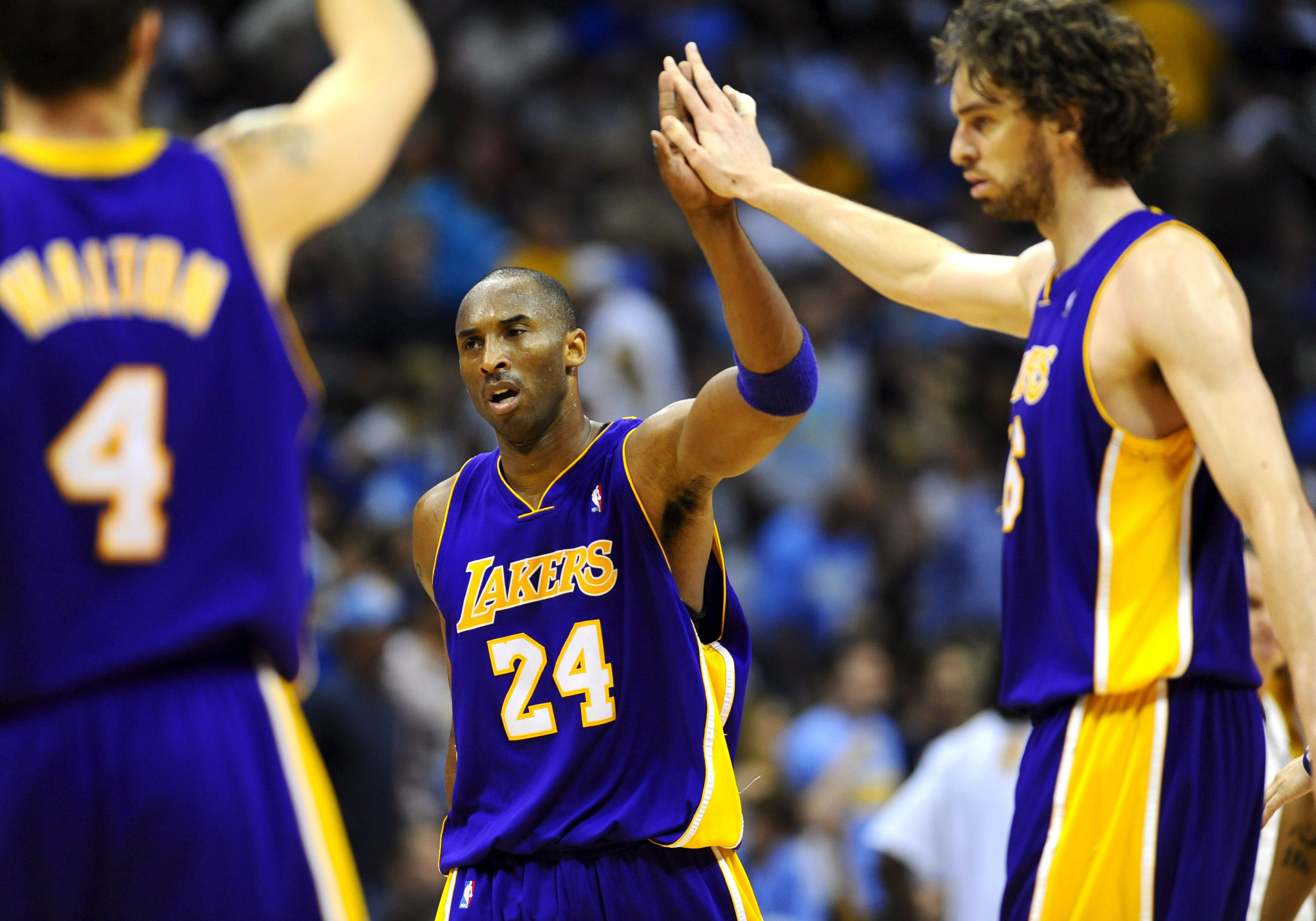 NBA: Kdo lahko s prestola sklati Jezernike?