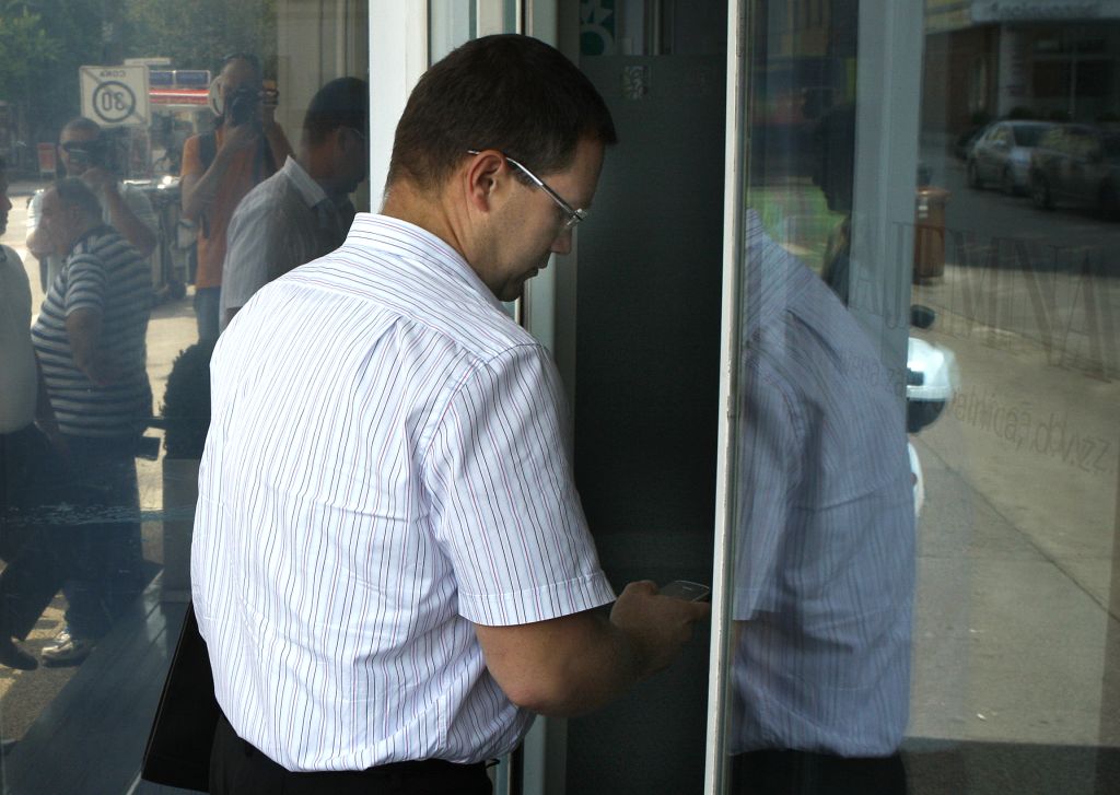 Razkol med nadzorniki Vzajemne