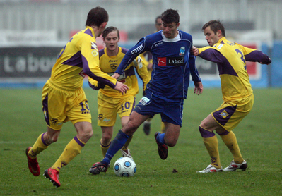 Kronaveter bo mreže tresel za knape