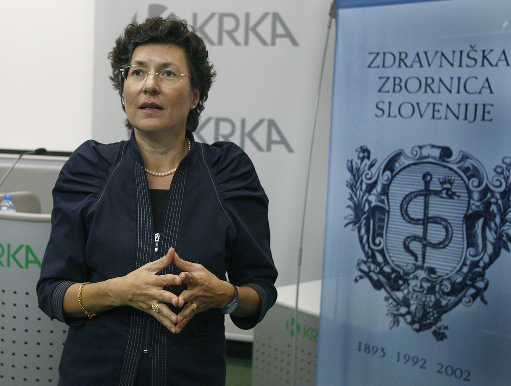 Zunanja revizija poslov zdravniške zbornice bo