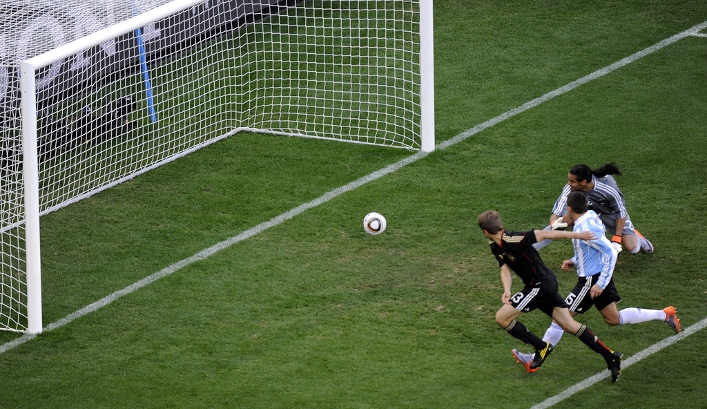 Zastreljani enajstmetrovki in najhitrejši gol proti Argentini