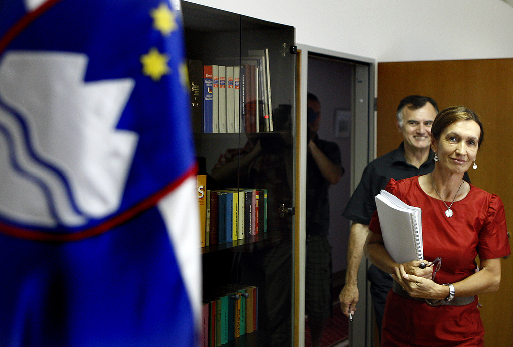 Ministrstvo »obžaluje prenagljeno reakcijo Brezigarjeve«