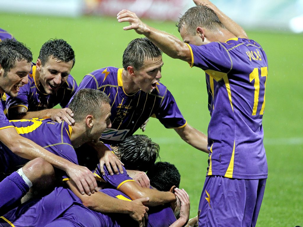 Zmage nogometašev Olimpije, Rudarja in Maribora