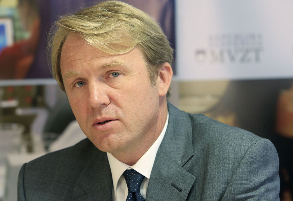 Kandidat za v. d. Apeka je Mark Pohar