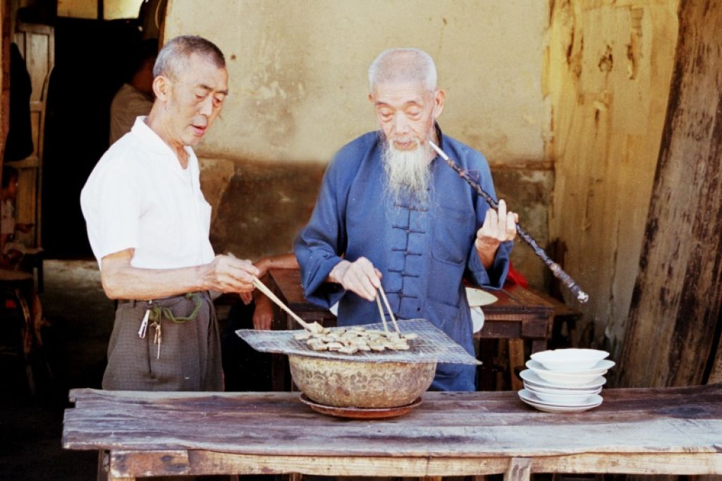 Skoraj 30 let z jedilno palčko v želodcu