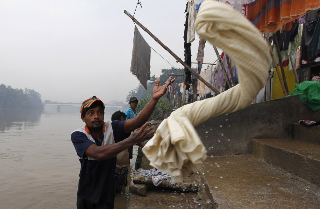 Po večdnevnem deževju pod vodo tudi Šrilanka