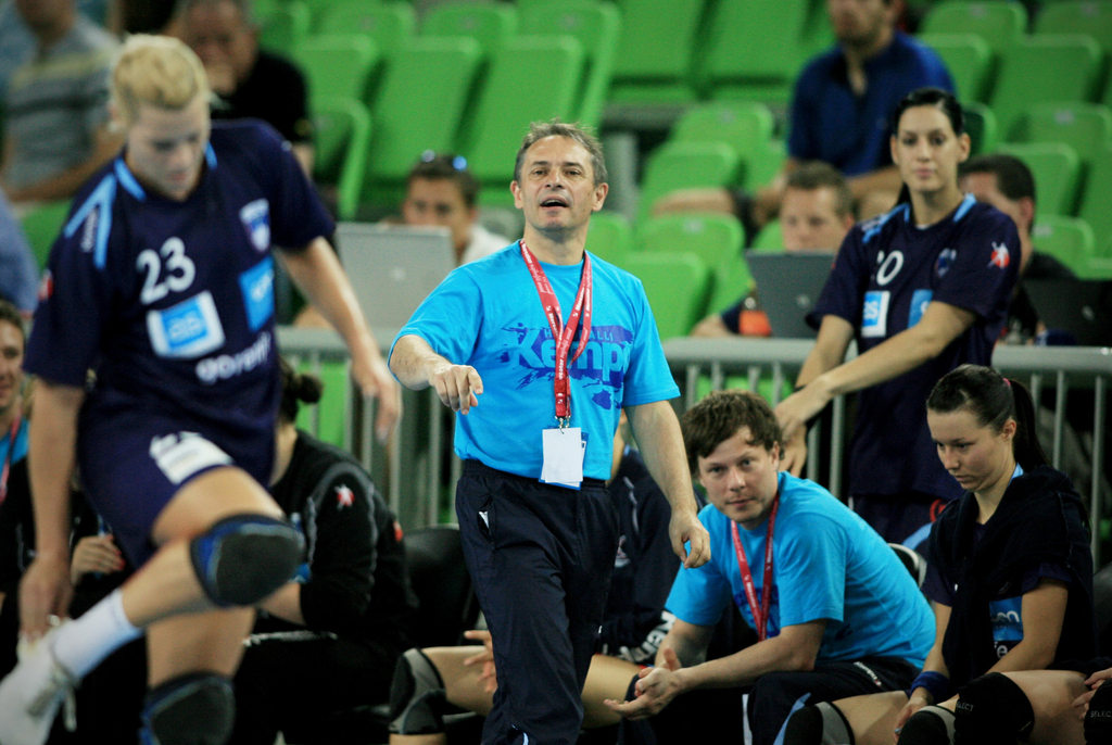 Tiselj izbral igralke za Švedsko in Avstrijo