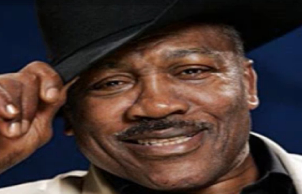 Po Iztoku Pucu rak premagal tudi Joeja Frazierja