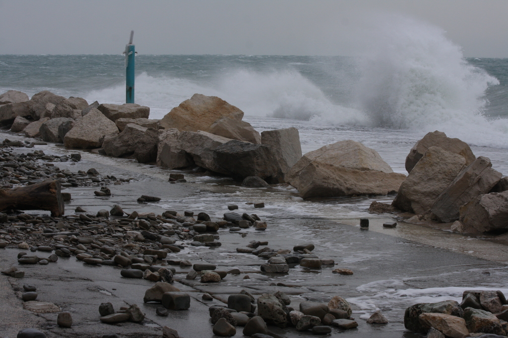 Burja mnogim spremenila način življenja
