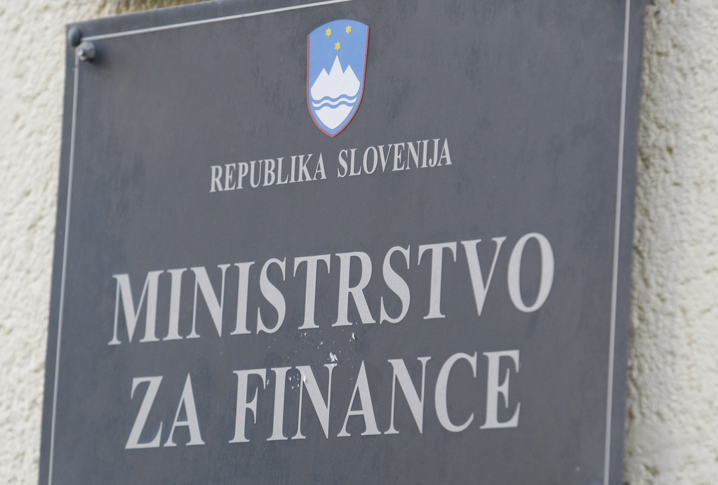 Ministrstvo: OECD pozitivno o noveli zakona o upravljanju kapitalskih ...