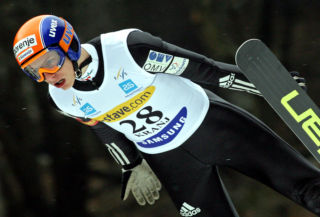 Slovenski skakalci razočarali v Hinzenbachu