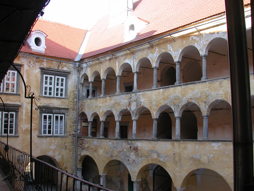 Javna dražba Gradu Borl