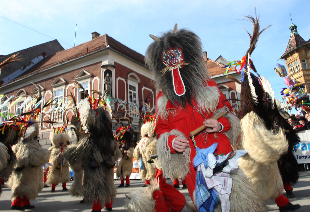 Ko se pust in post srečujeta