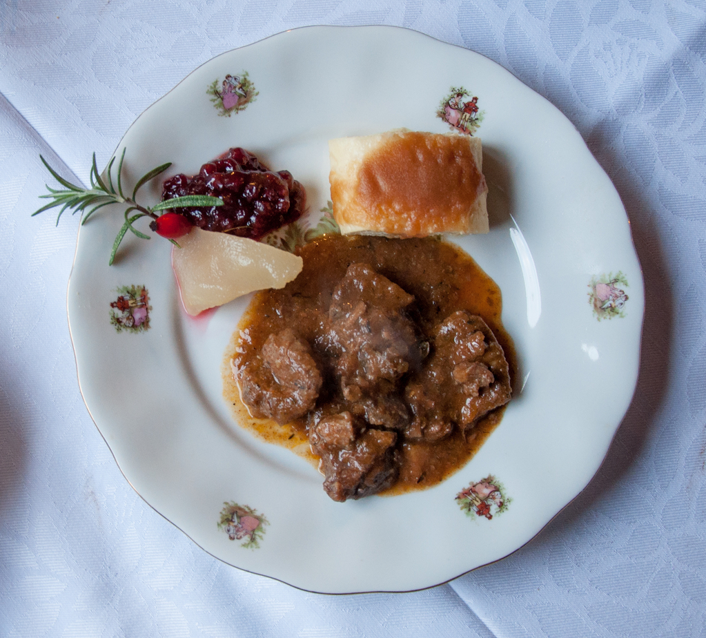 Nedelo izbira: Gostilna Belšak na Slavkovem domu, Golo Brdo nad Medvodami