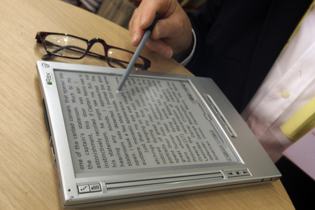 Slovenija za nižjo obdavčitev e-knjige