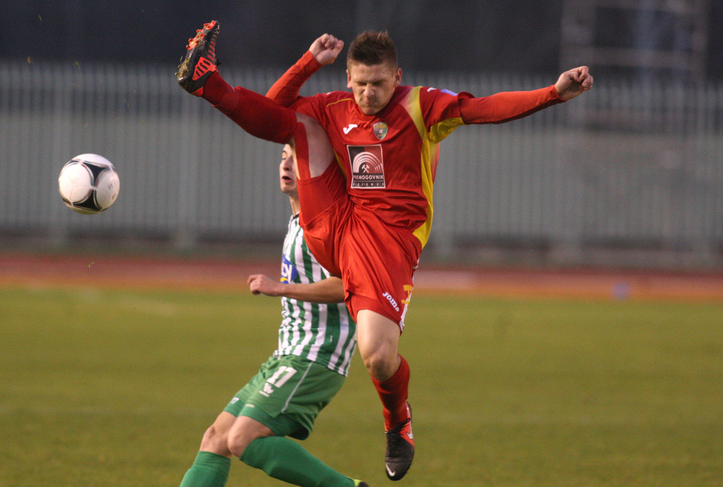 Kavčič vpoklical štiri mlade legionarje