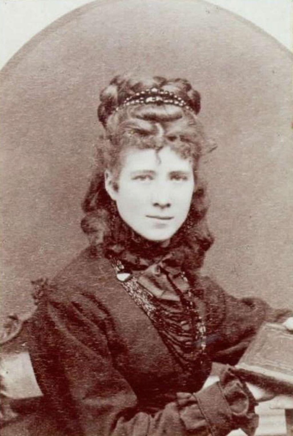 Pavlina Pajk, popularna avtorica pod udarom moških kritikov