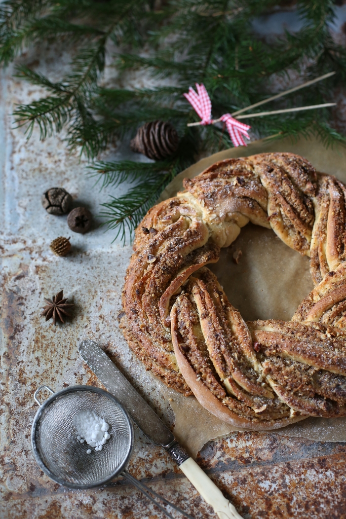 V nedeljo pečemo: Praznični venec
