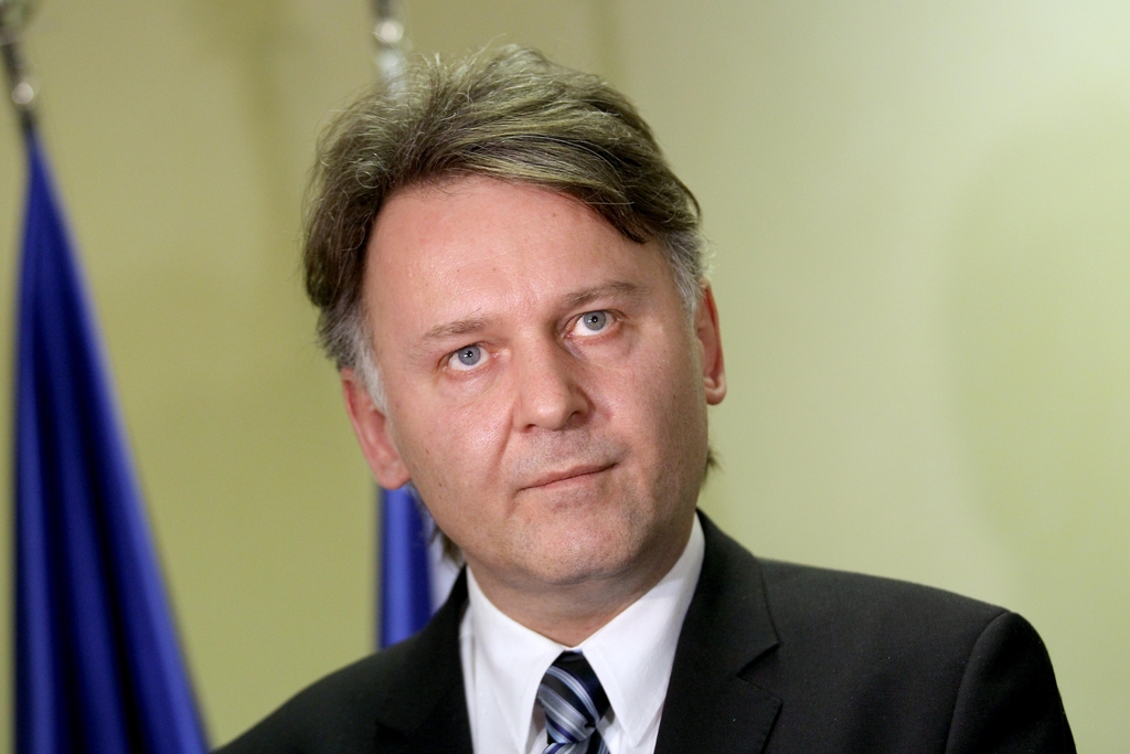 Črno piko dobi ... Peter Vesenjak