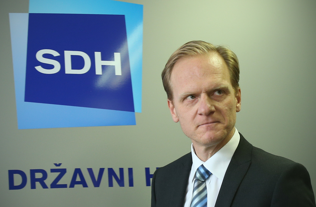 Jazbec še čaka na dovoljenje AZN
