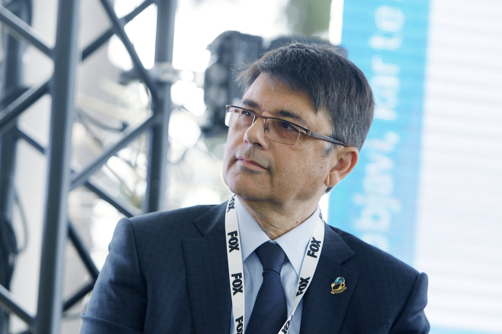 Andrej Božič ne bo vodil holdinga v Švici