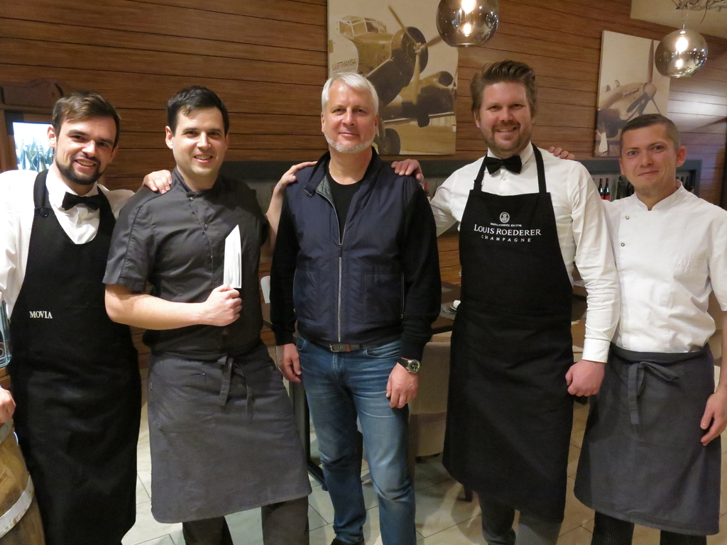 Nedelo izbira: Aviator, Portorož