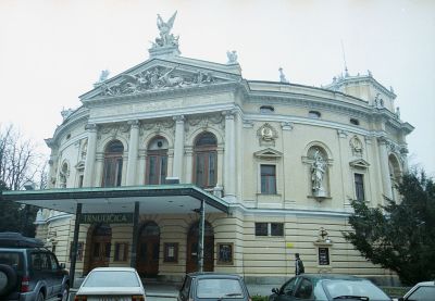 Opera brez sveta