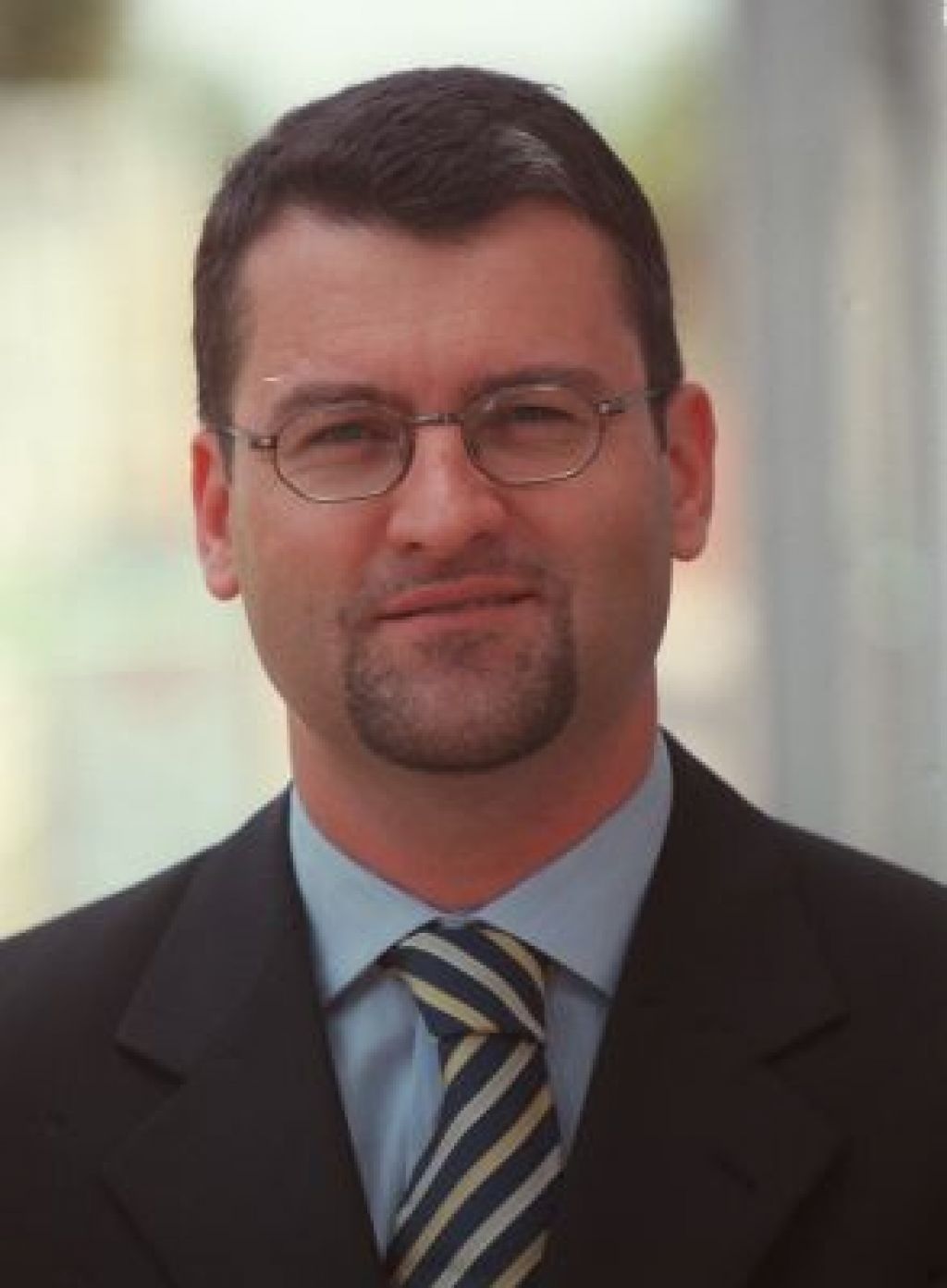 Kolikšna je izguba MOL?