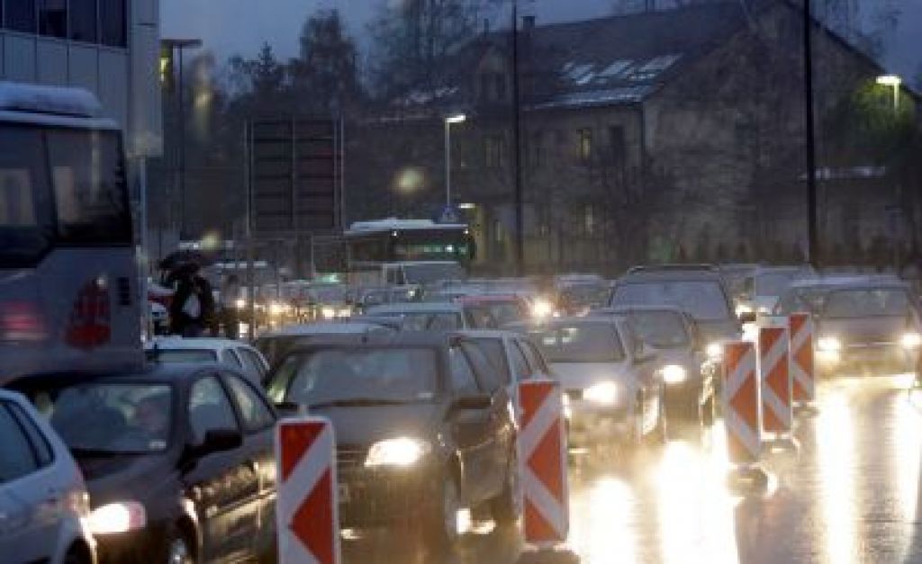 Paraliziran promet v Ljubljani Paraliziran promet v Ljubljani
