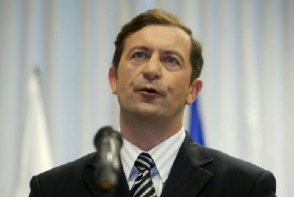 Erjavec po Bolgariji še v Romunijo