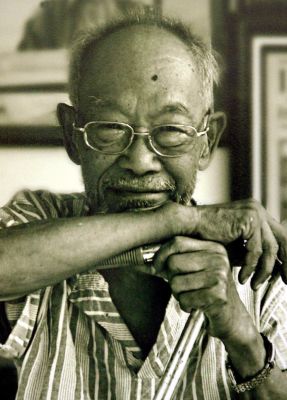 Umrl najpomembnejši indonezijski pisatelj