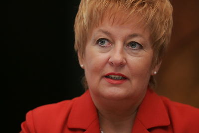 Simšičeva kazensko odgovorna za Celovško?