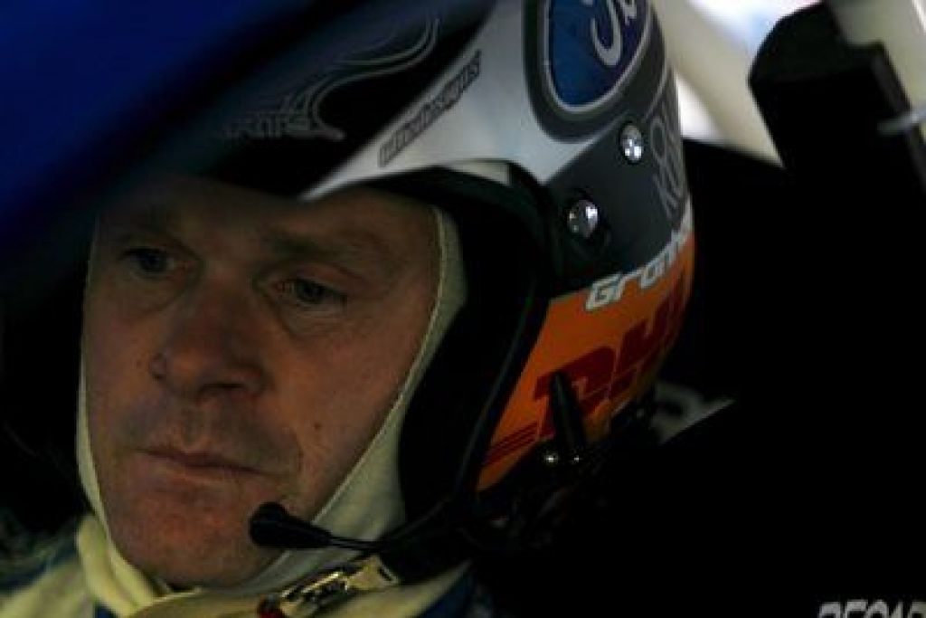 Loeb zanesljivo na poti do naslova